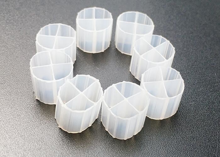 K1 Media MBBR Water Treatment Bio Filter For Ras Fish Aquaculture Equipment